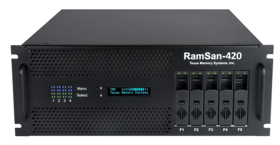 IBM, shopping nella tecnologia Ssd per data center