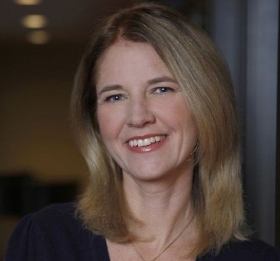 Microsoft: Windows 8 va bene, si pensa a Surface